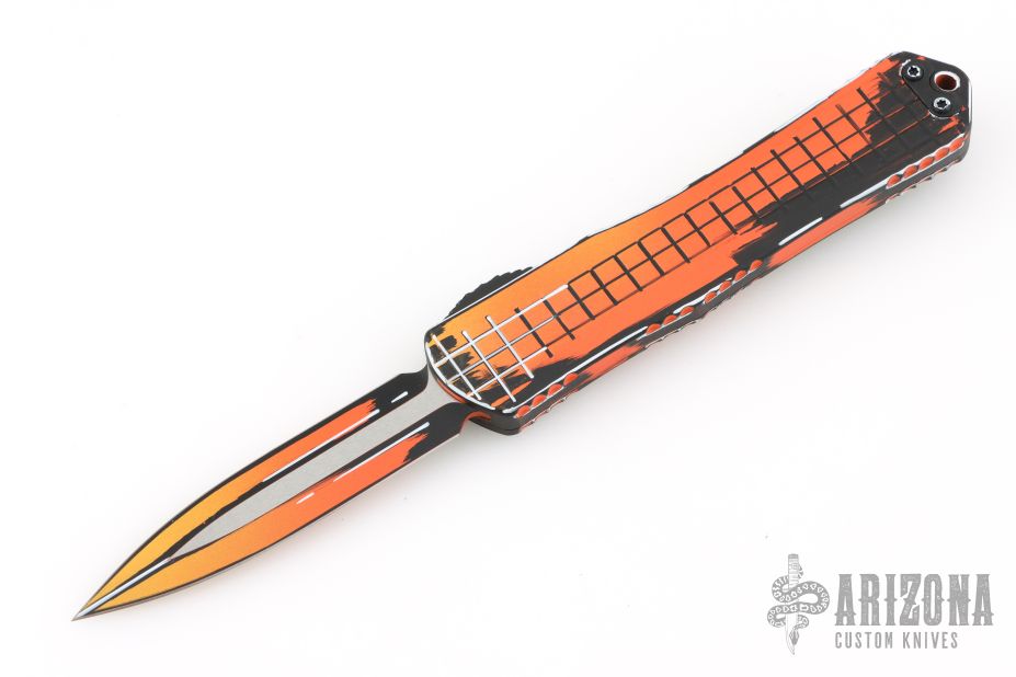 H032F-CS-OG Manticore-X D/E Orange Cel Shading - Arizona Custom Knives