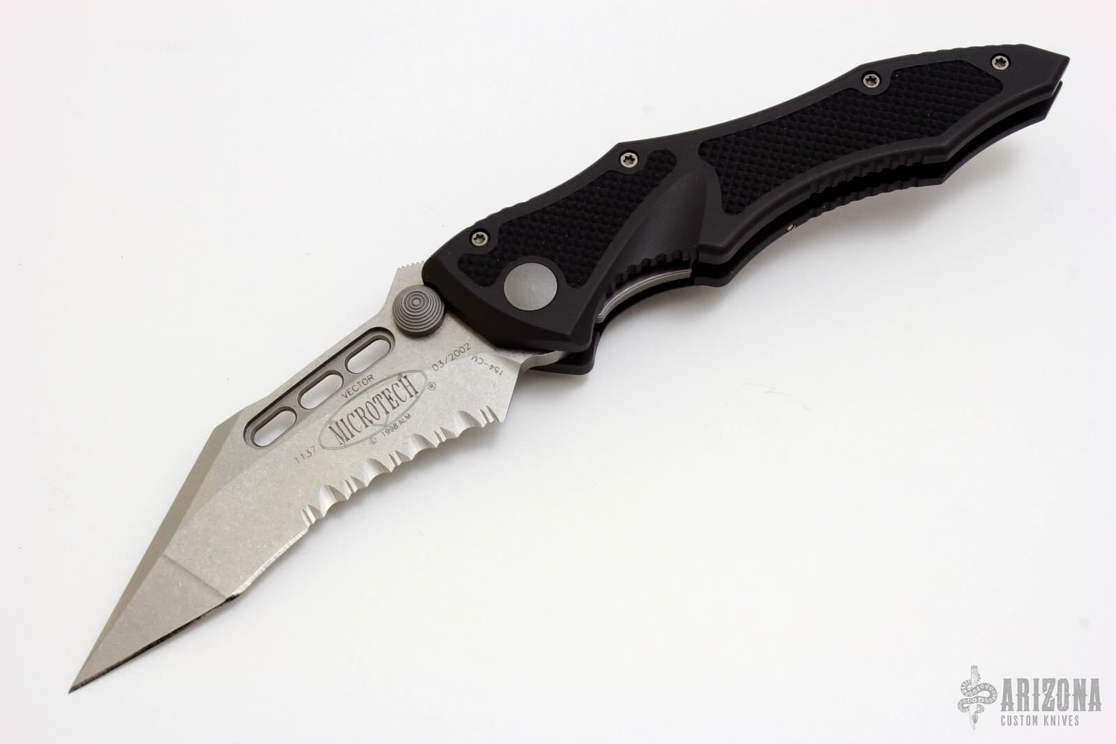 Vector A Serrated #1137 03/2002 - Arizona Custom Knives