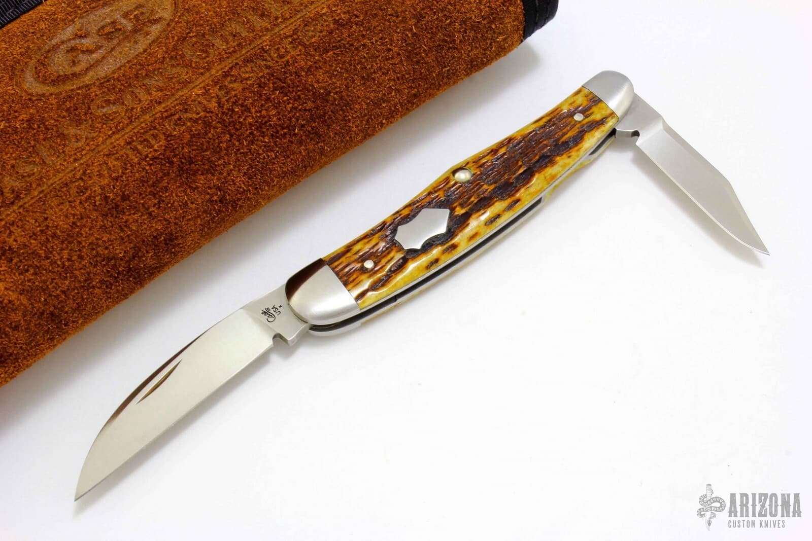 TB2009 Norfolk - Antique Jigged Bone - Arizona Custom Knives