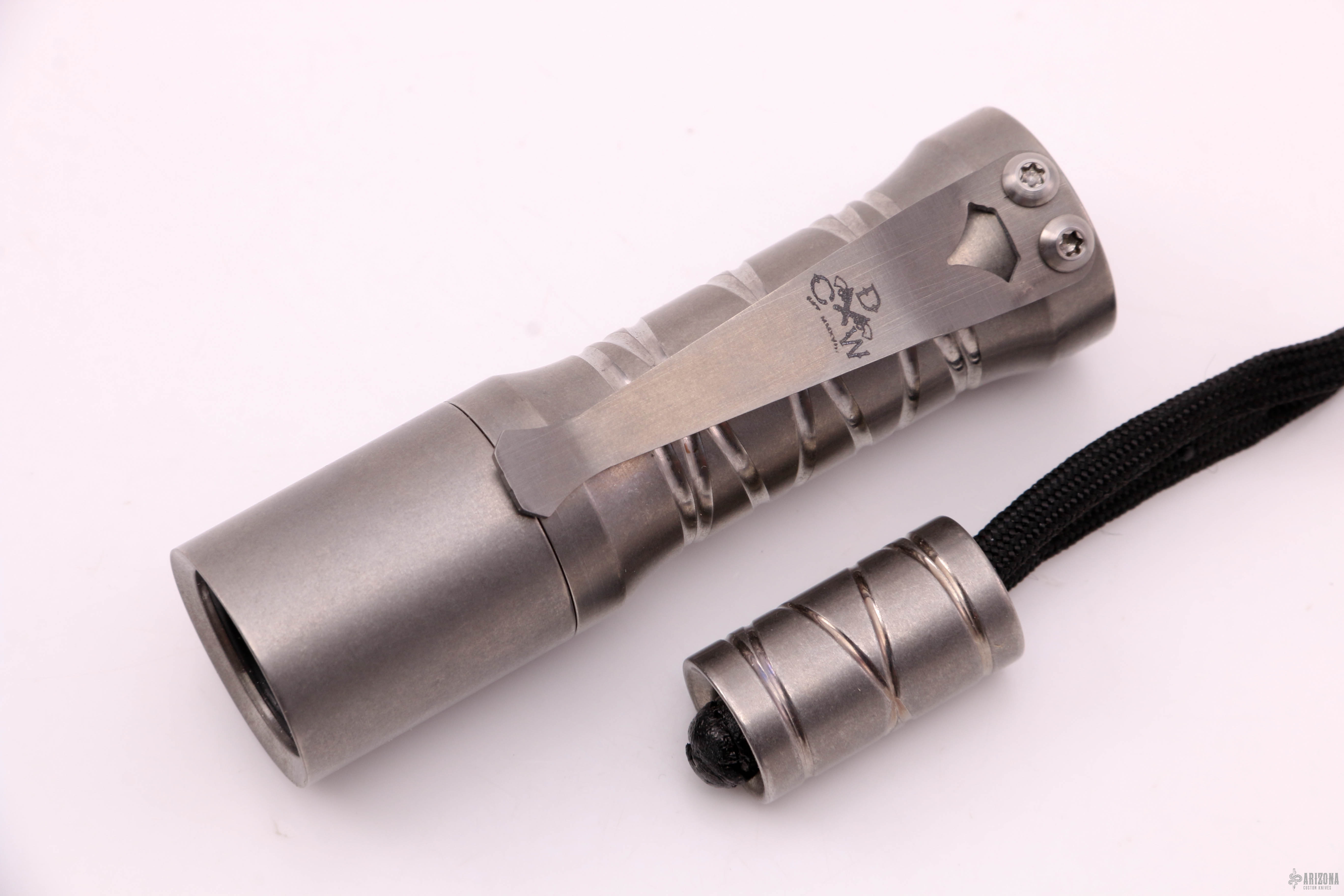 Huckleberry Flashlight Half Spiral Ti - Arizona Custom Knives