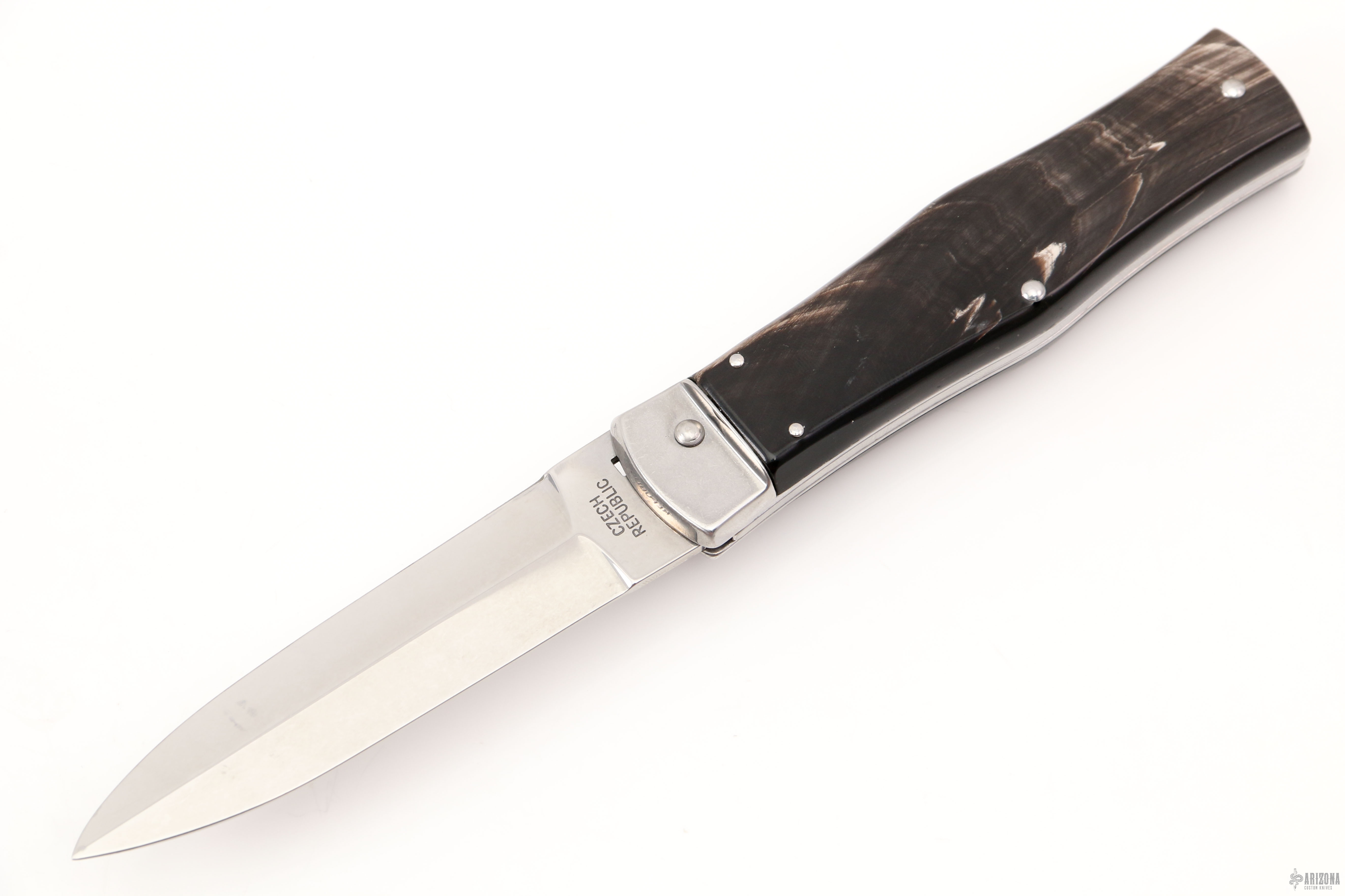 Buffalo Horn Lever Lock Auto - Arizona Custom Knives
