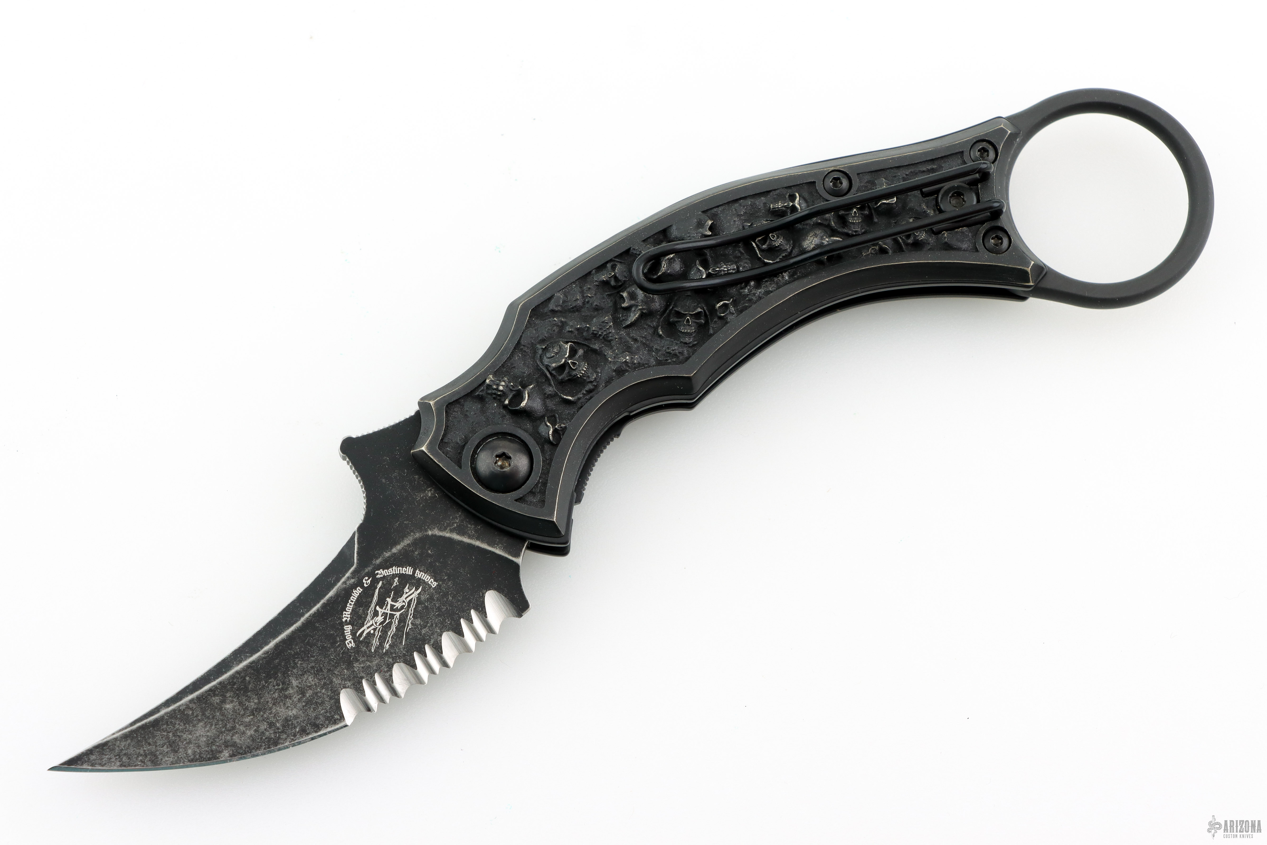 Mako W/ Bronzed Skulls - Arizona Custom Knives