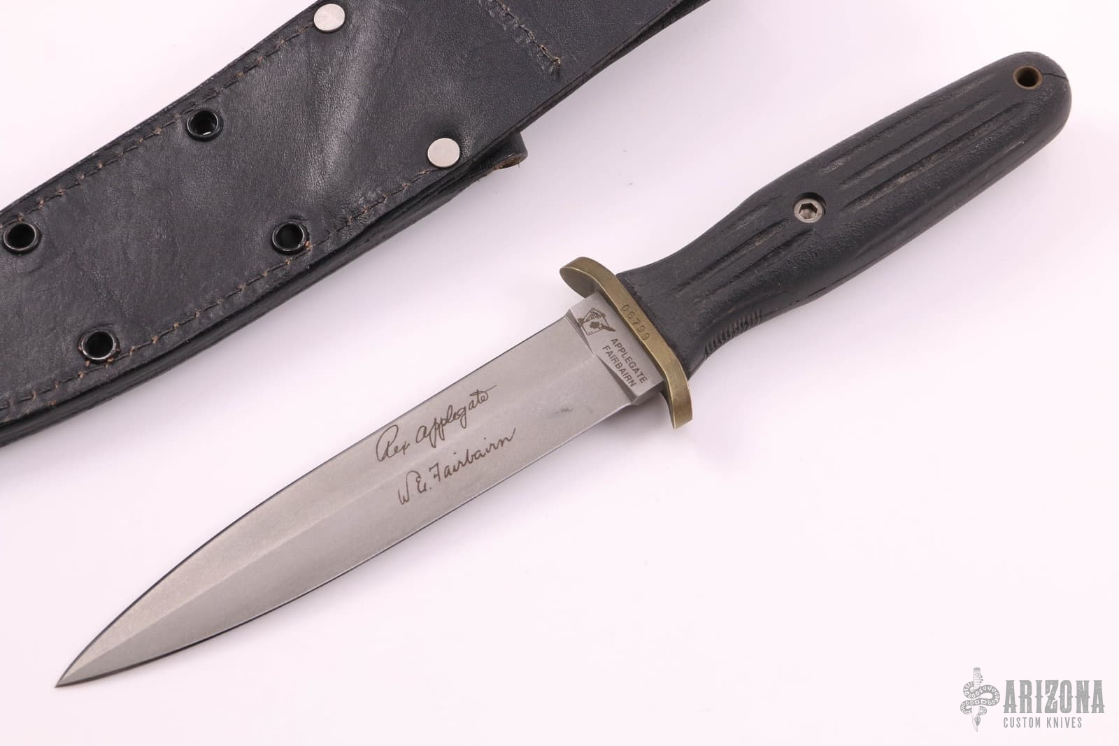 Applegate-Fairbairn Combat Dagger #06799 W/ Applegate Book - Arizona ...