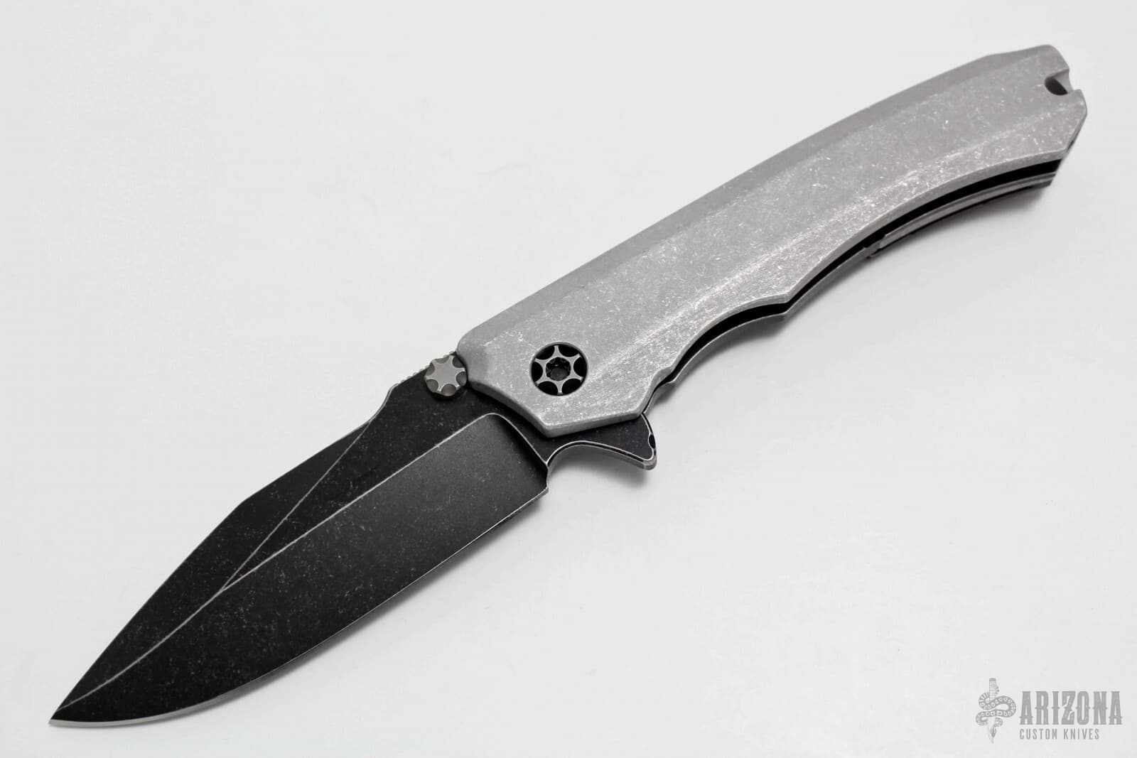 Wraith - Blizzard-worn Standard - Arizona Custom Knives